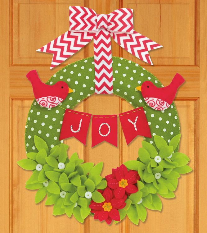 Joy Felt Applique Wreath Kit only £15.21